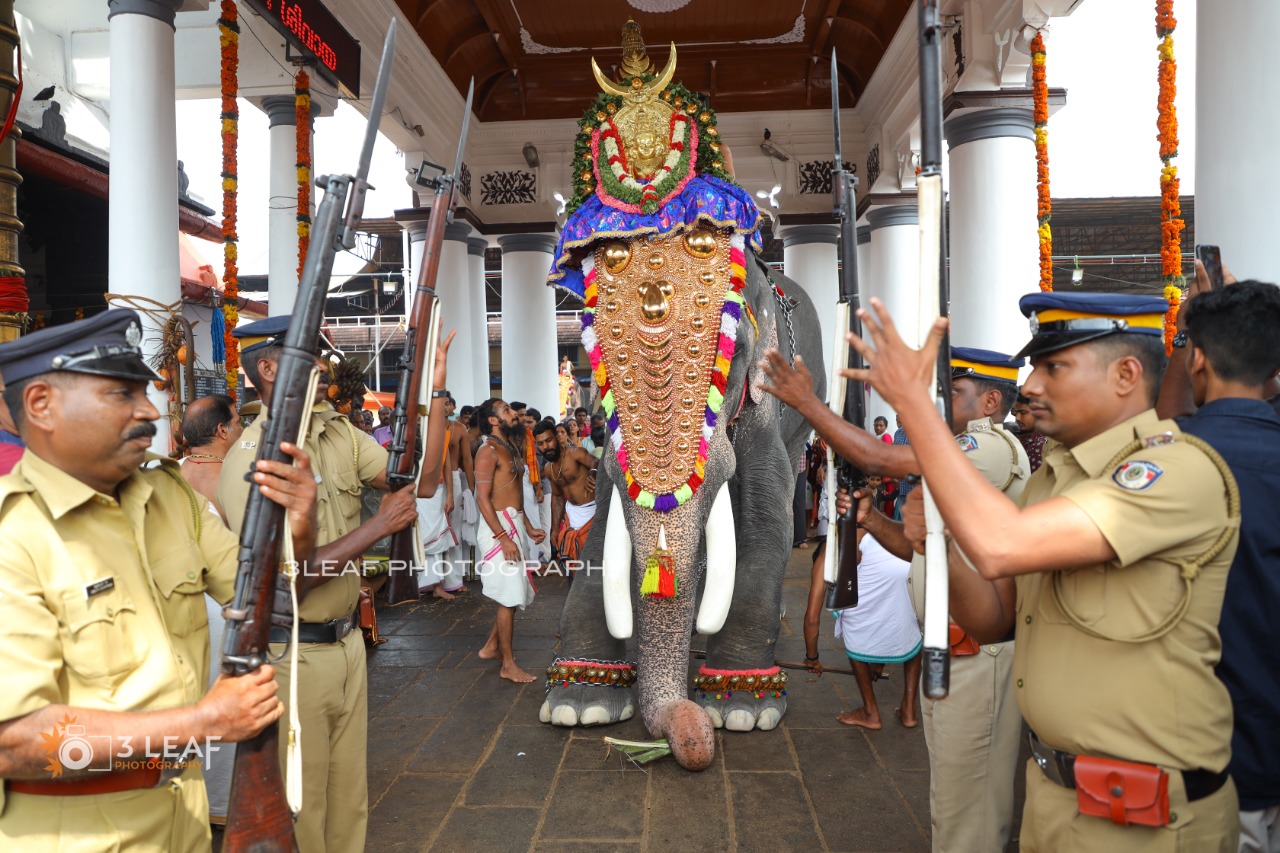 Kerala's ancient temple celebrates 'Vaikom Ashtami' (Video) - Lotus ...